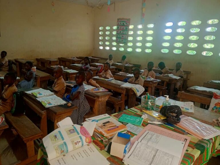 Salaire d’instituteur en Côte d’Ivoire: Daouda Coulibaly se fait recadrer - OUEST IN